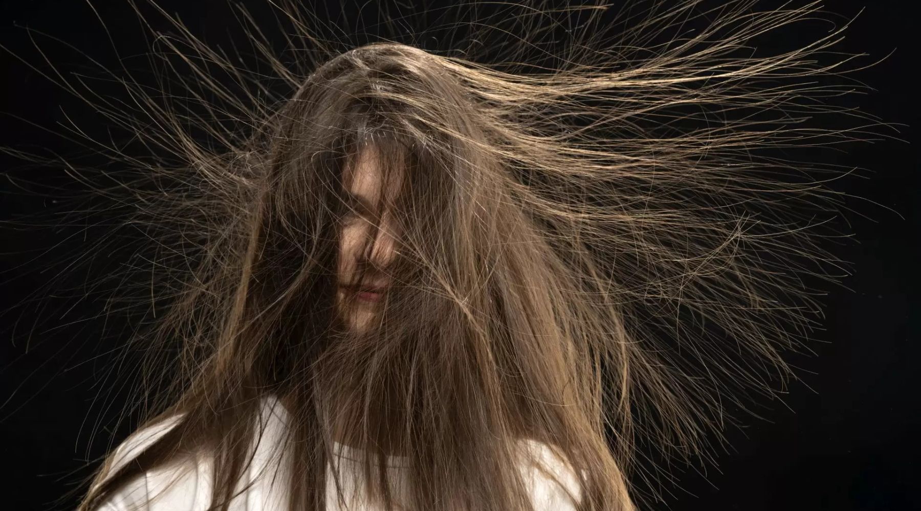 How to get rid of static electricity in hair